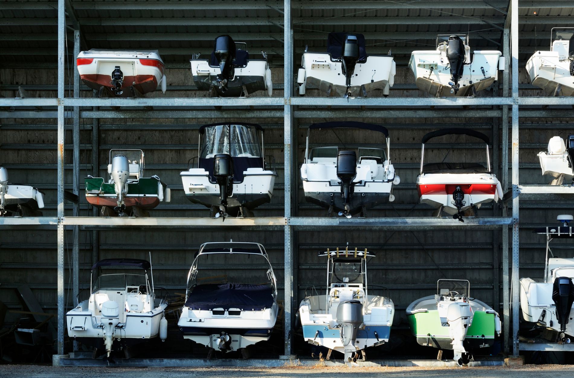 Dry vs. Wet Boat Storage: Your Guide at Shell Point Marina